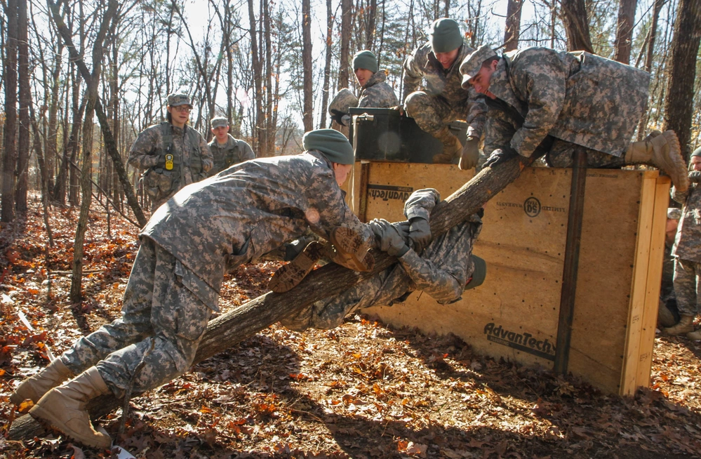 DVIDS - Images - Hold on, battle! [Image 13 of 13]