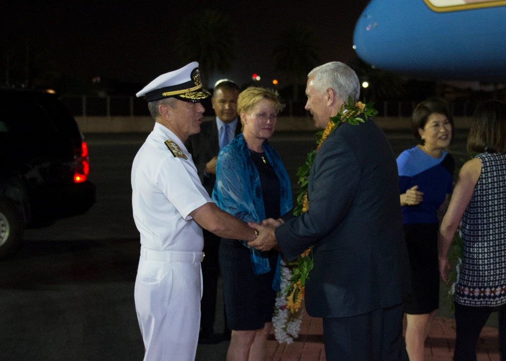 DVIDS - Images - Vice President Arrives in Hawaii [Image 1 of 4]