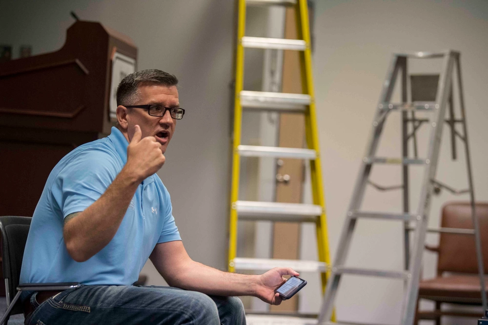 DVIDS - Images - Stand Down for Safety [Image 3 of 5]