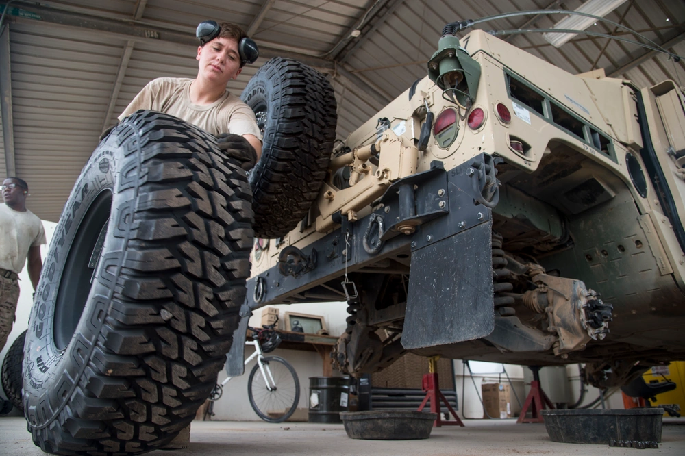 DVIDS - Images - CJTF-HOA Maintainers keep the fleet moving [Image 5 of 6]