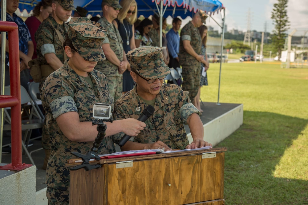 DVIDS - Images - CLB-4 Change of Command [Image 3 of 10]