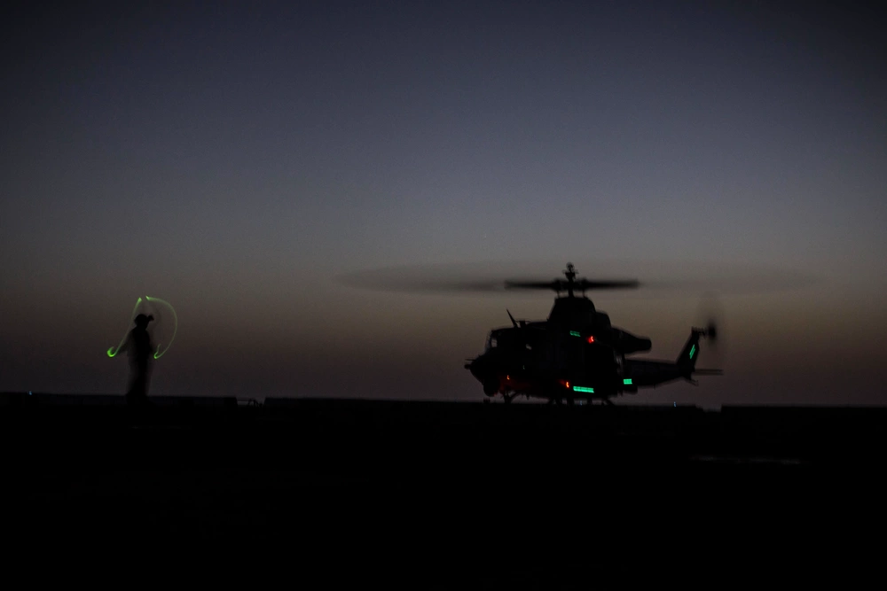DVIDS - Images - Night Flights: 26th MEU maintains night time ...