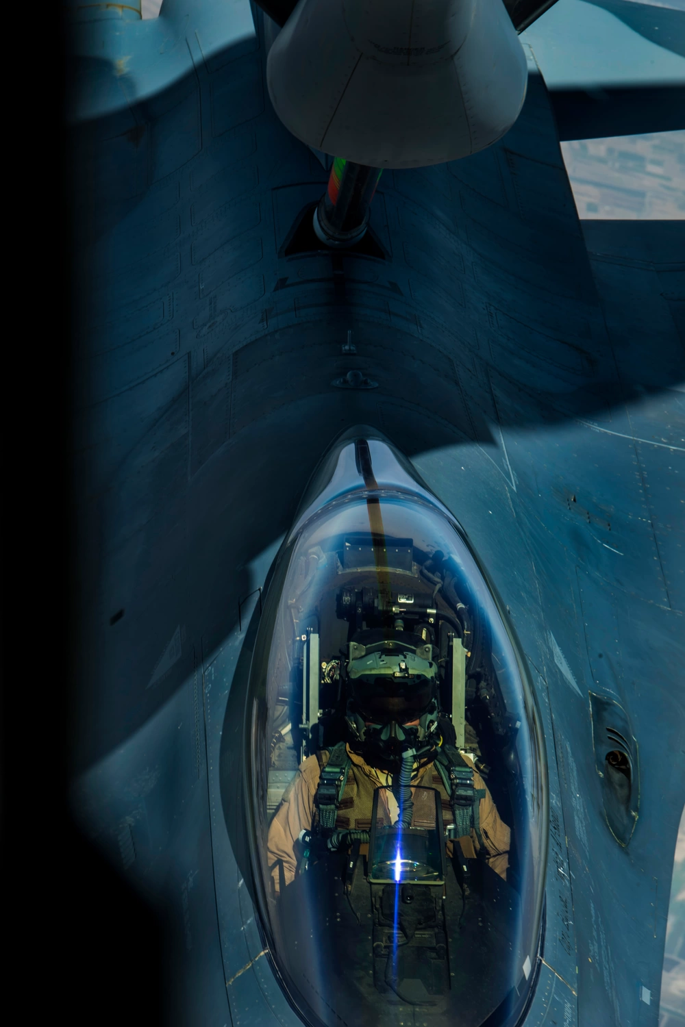 DVIDS - Images - Iraqi F-16 Aerial Refuel Training [Image 5 of 6]