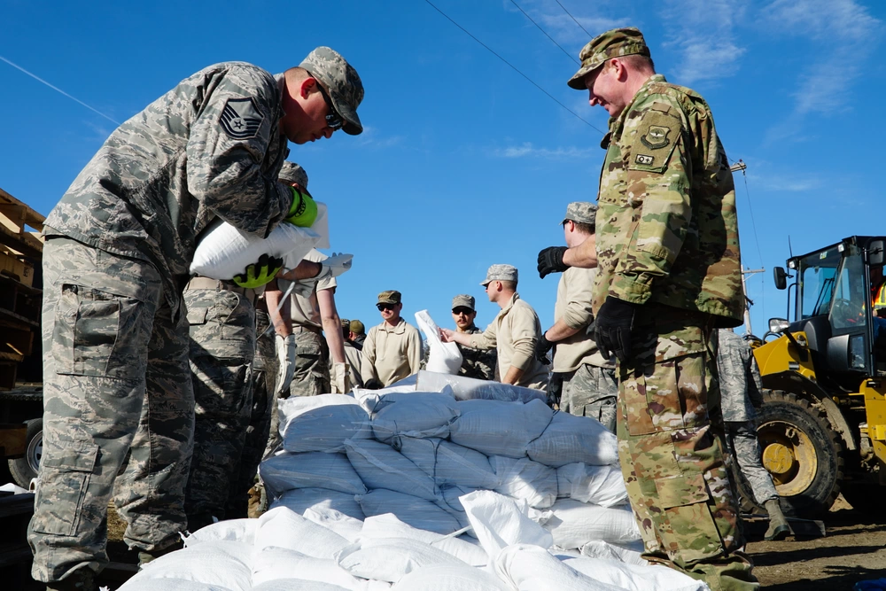 DVIDS - Images - Airmen fill sandbags for flood relief [Image 2 of 11]