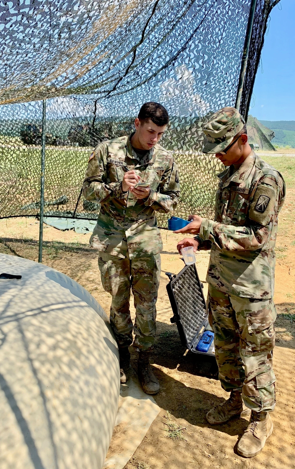 DVIDS - Images - Soldiers test water before distributing to units ...