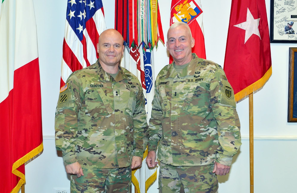 DVIDS - Images - MG Eugene LeBoeuf visits Caserma Ederle in Vicenza, Italy