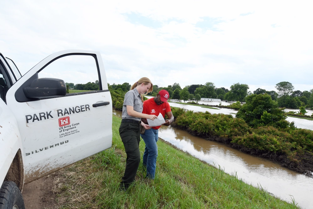 DVIDS - Images - US Army Corps of Engineers Survey Levees [Image 24 of 93]