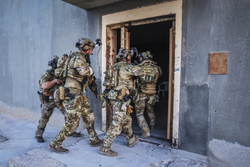 DVIDS - Images - Green Beret Soldiers Conduct CQB Training [Image 1 of 11]