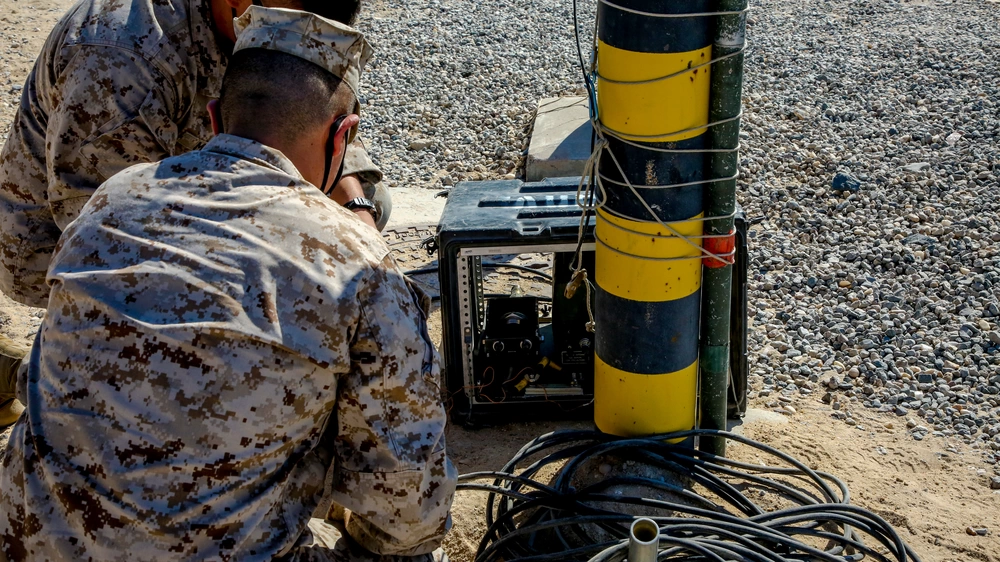 DVIDS - Images - Long Range High Frequency Radio Training [Image 3 of 4]