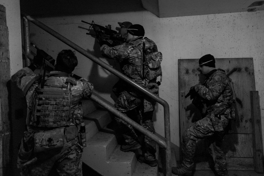 DVIDS - Images - 10th Special Forces Group heads to the range [Image 2 ...