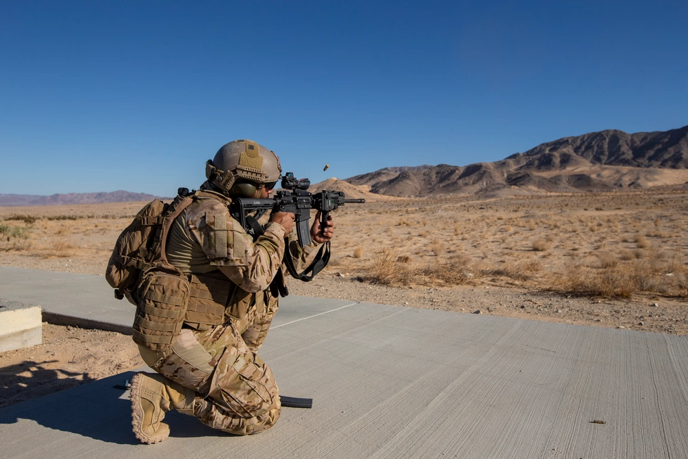 DVIDS - Images - UAE Presidential Guard shoot unknown distance ranges ...
