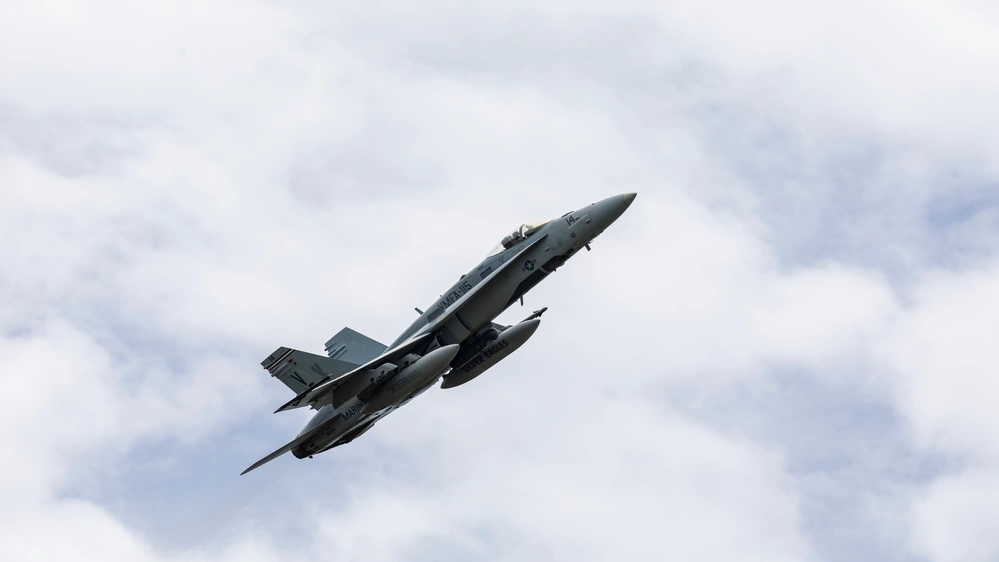 DVIDS - Images - Topping Off; VMFA-115 conducts hot pit refueling at ...