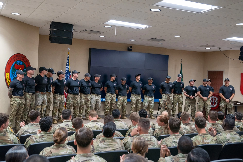 DVIDS - Images - 7th Special Forces Group (Airborne) holds a Jumpmaster ...