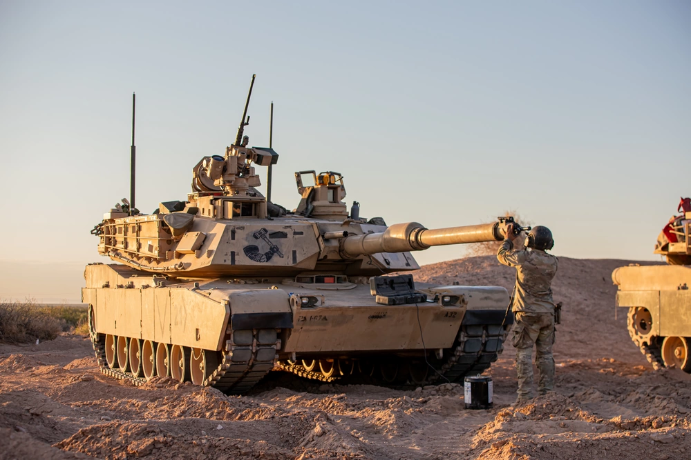 DVIDS - Images - U.S. Army Tanker bore sights [Image 3 of 13]