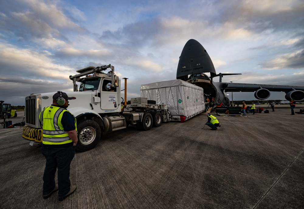DVIDS - Images - 9th AS offload NOAA GOES-U weather satellite at NASA ...