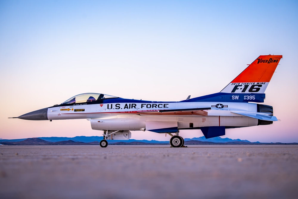 DVIDS - Images - 412th Test Wing repaints iconic livery for F-16 Viper ...