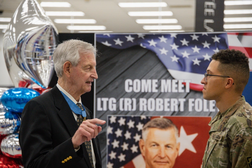 DVIDS - Images - LTG Robert F. Foley Book Signing [Image 3 of 8]