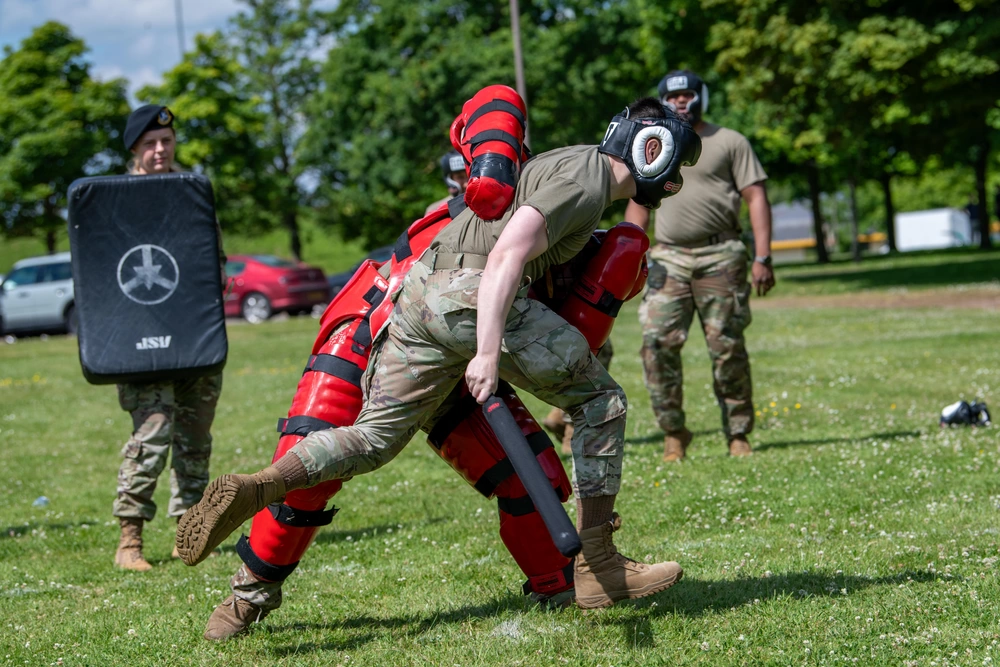 DVIDS - Images - 422nd CS and 422nd SFS team up for a Tiger Challenge ...