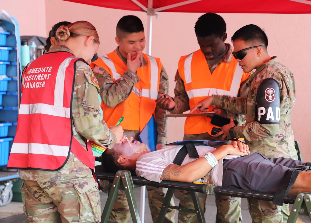 DVIDS - Images - U.S. soldiers assigned to Tripler Army Medical Center ...
