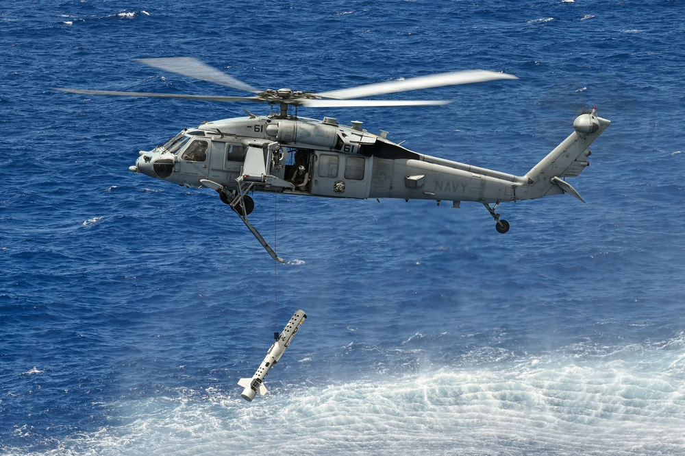 DVIDS - Images - MH-60S Seahawk deploys Airborne Mine Neutralization ...