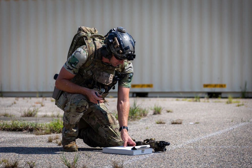 DVIDS - Images - Navy EOD King Crab Competition [Image 6 of 23]