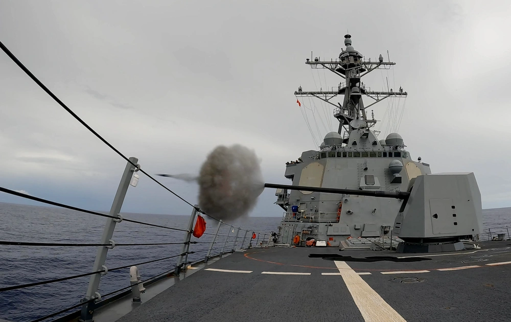 DVIDS - Images - USS Dewey (DDG 105) Conducts Naval Surface Fire ...