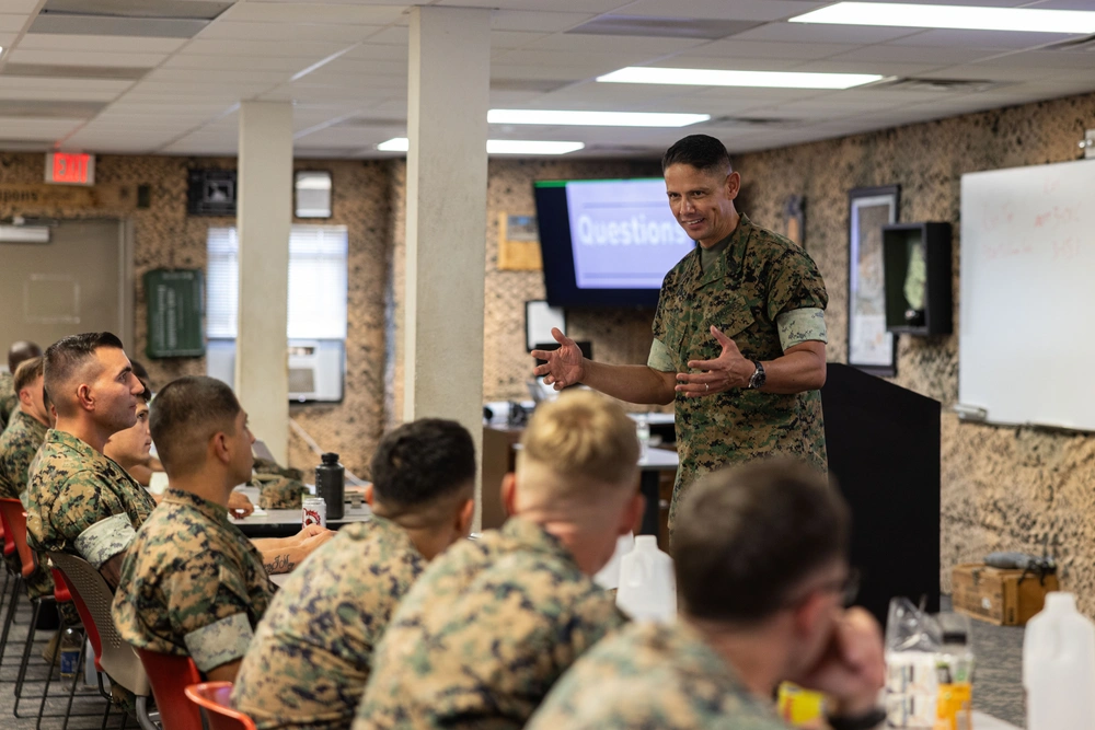 DVIDS - Images - Sergeant Major of the Marine Corps Tours SOI-West ...