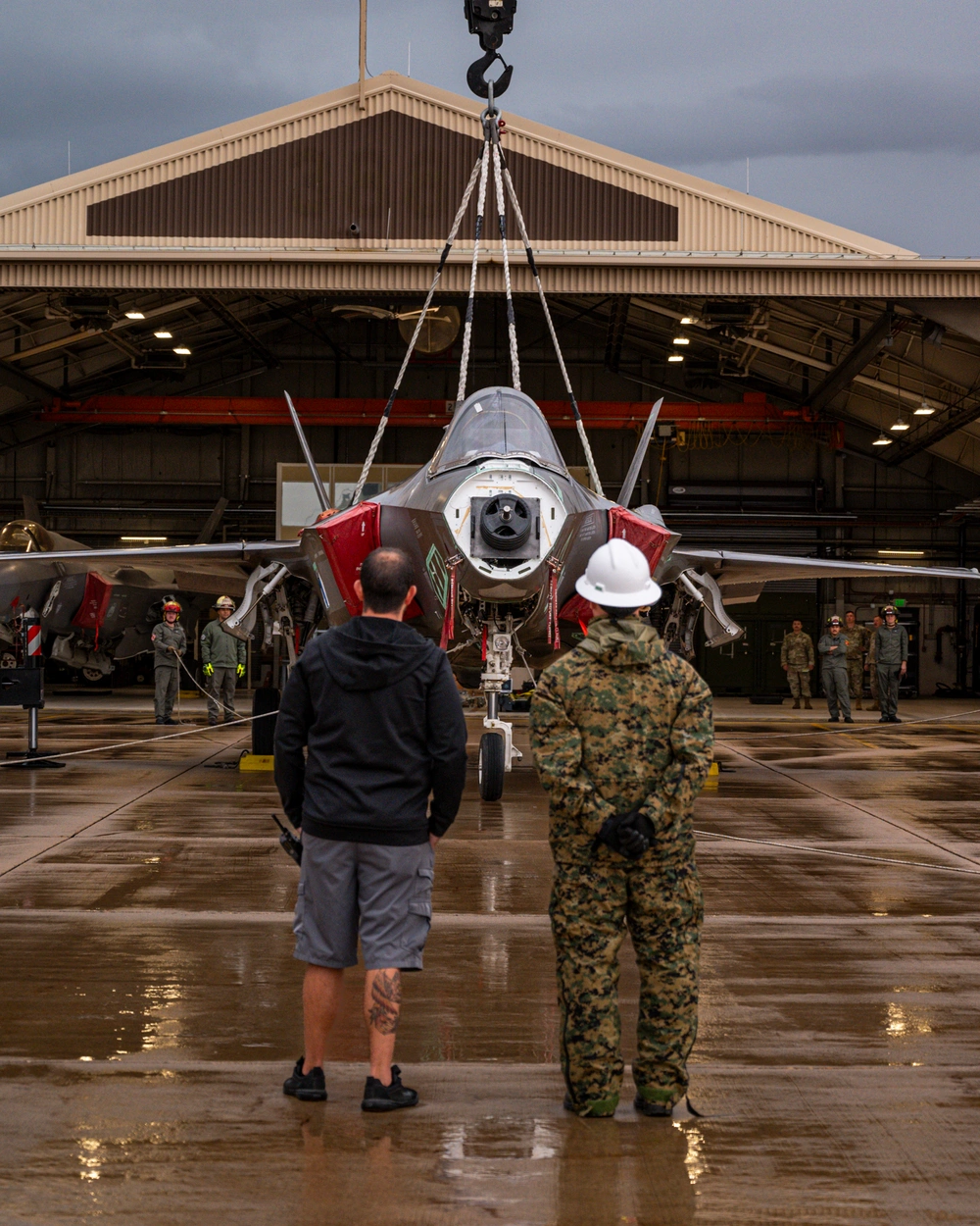 DVIDS - Images - 388 LSS trains with Marines during aircraft recovery ...
