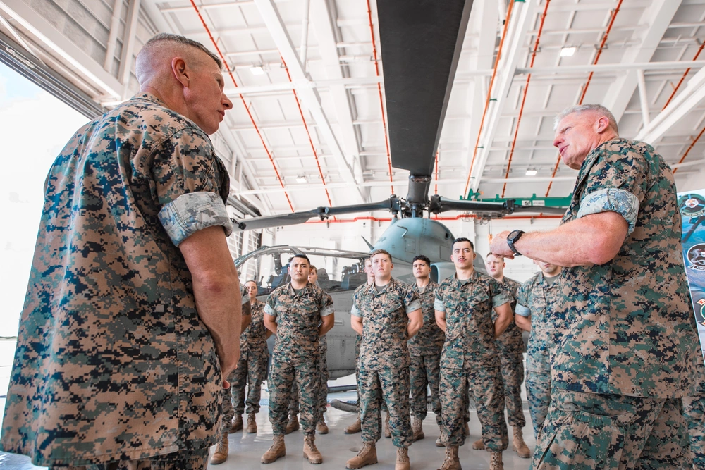 DVIDS - Images - U.S. Commandant, Gen. Smith, Visits III MEF [Image 15 ...