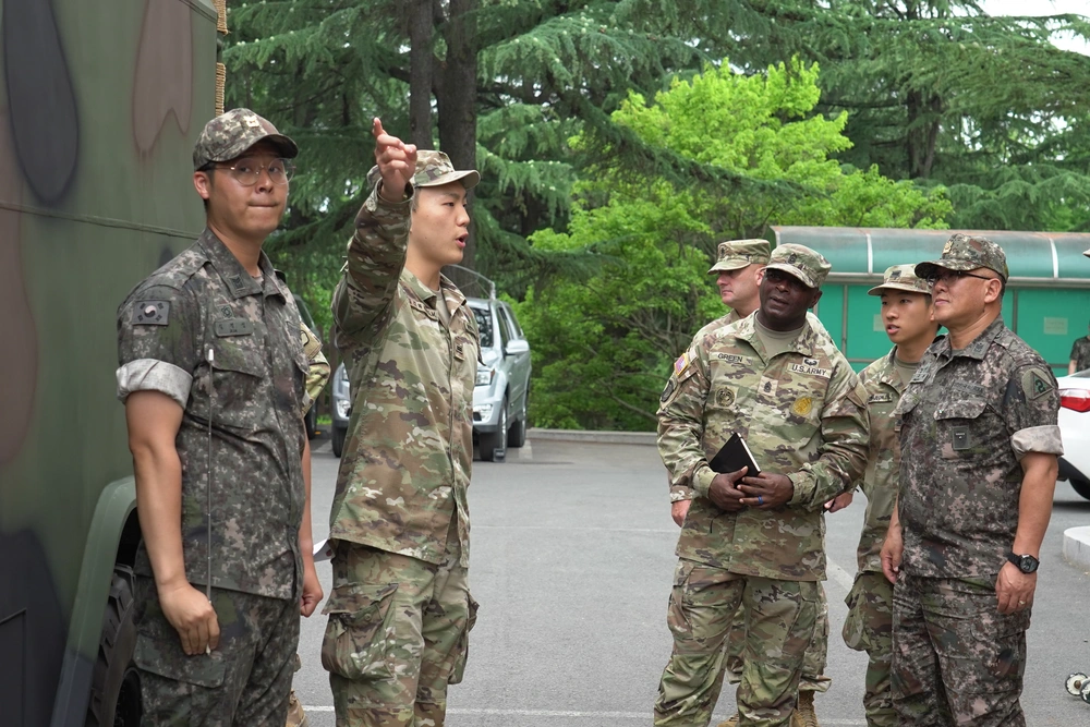 DVIDS - Images - ROKA 50th Infantry Division Command Sergeants Major ...