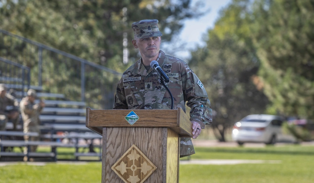 DVIDS - Images - 4th Infantry Division, Headquarters & Headquarters ...