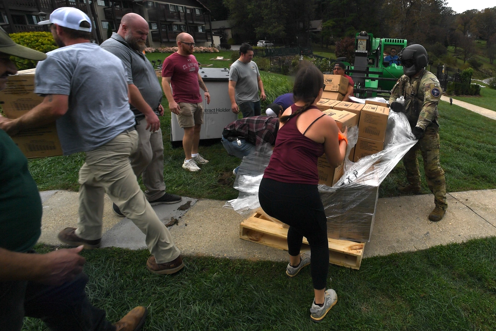 DVIDS - Images - Ohio Army National Guard aircrews assist with ...