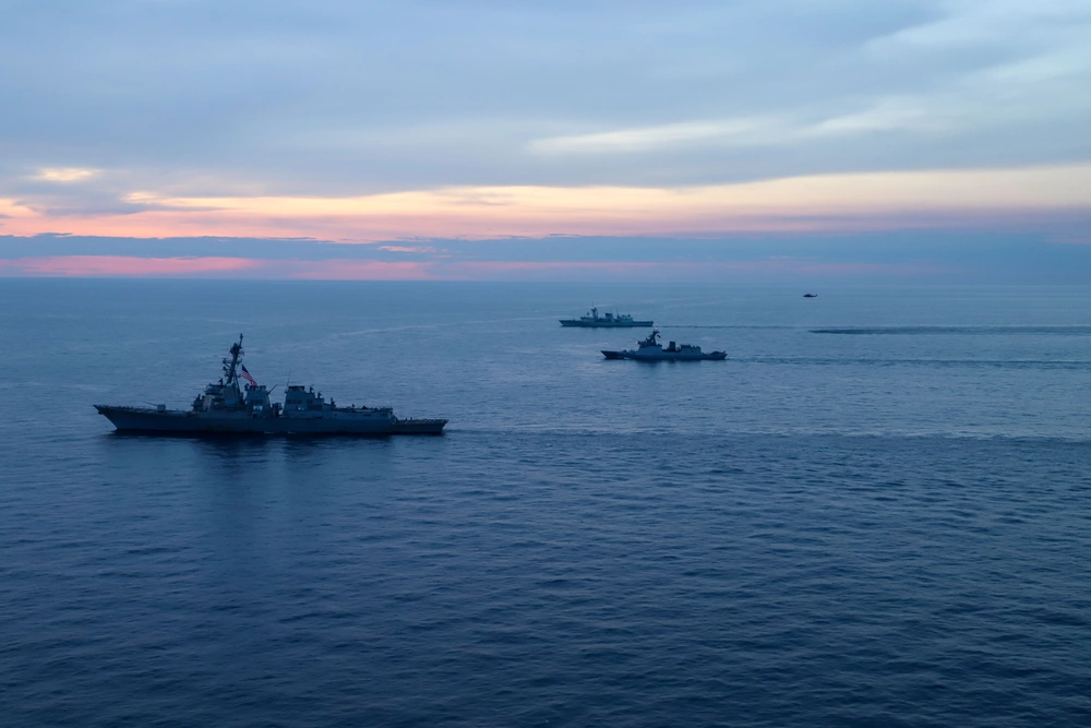 DVIDS - Images - Canada, Philippines and U.S conduct a maneuvering ...