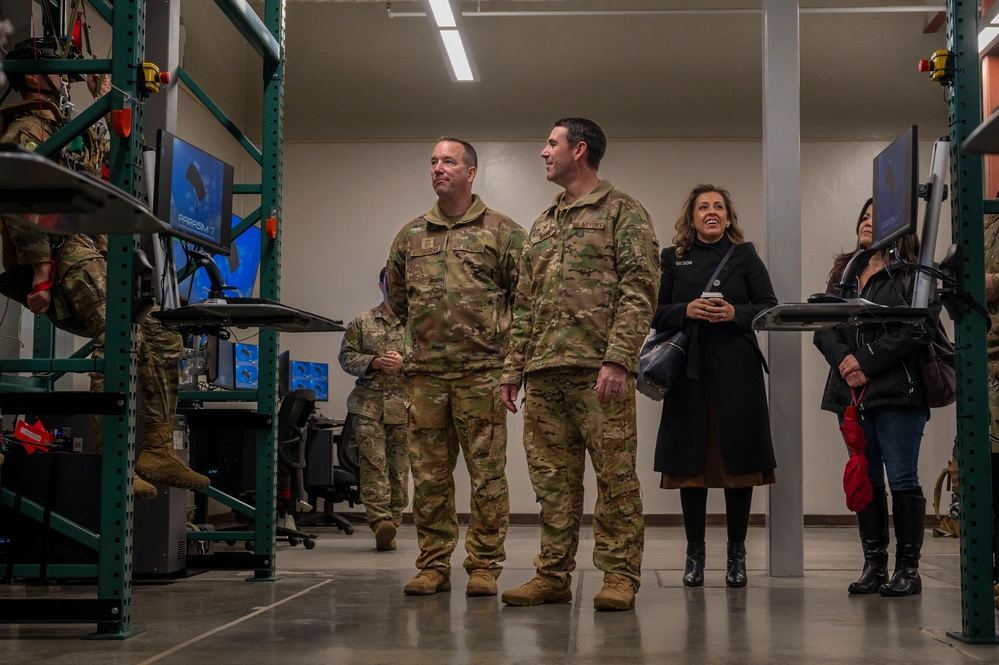 DVIDS - Images - 58th SOW participates in SERE immersive tour [Image 2 ...