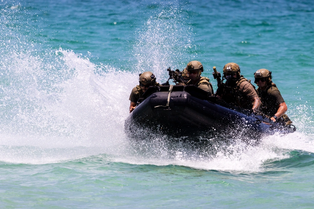 DVIDS - Images - U.S. Army Special Forces Storm Miami Beach [Image 4 of 29]