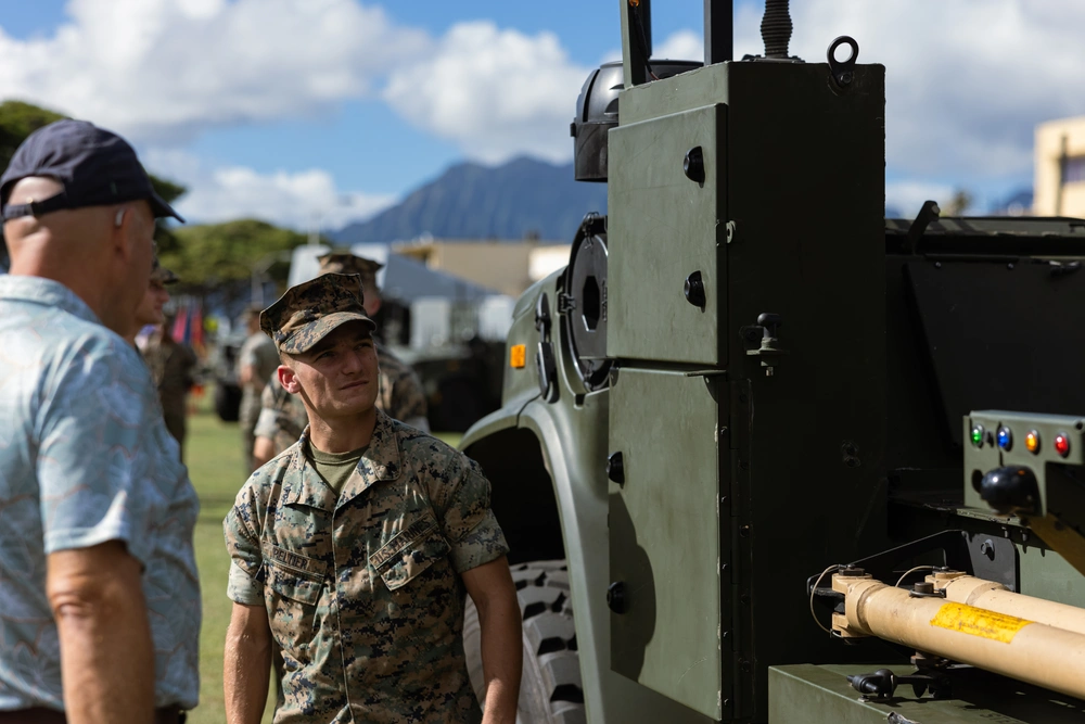 DVIDS - Images - 3d MLR Hosts NMESIS Ceremony [Image 9 of 10]