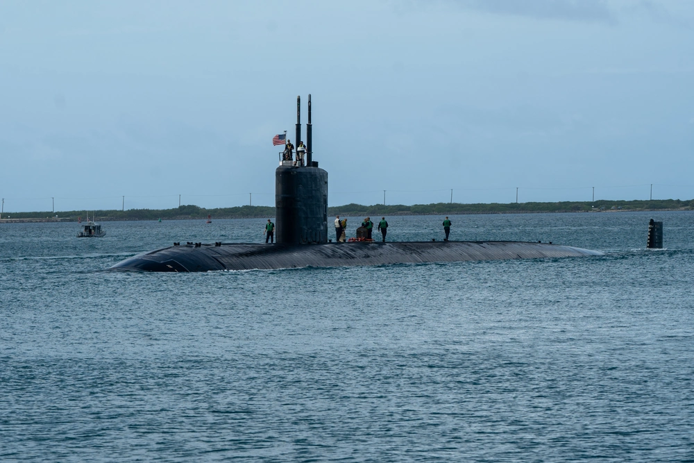 DVIDS - Images - USS Springfield (SSN 761) transits Apra Harbor [Image ...