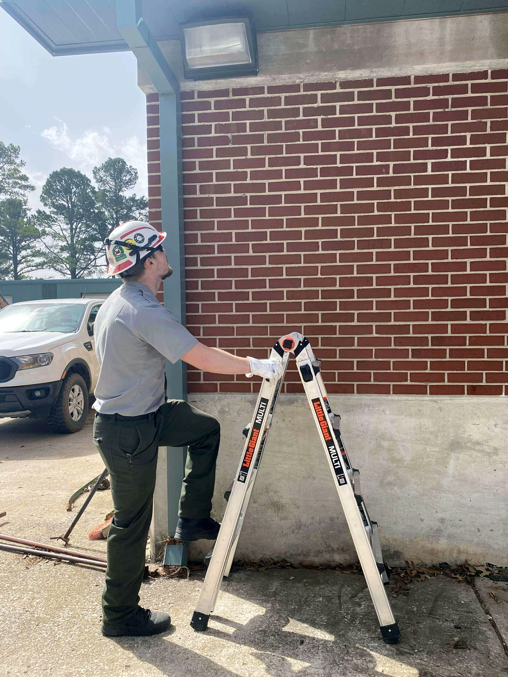 DVIDS - Images - A safe climb starts with you - tips for ladder safety ...