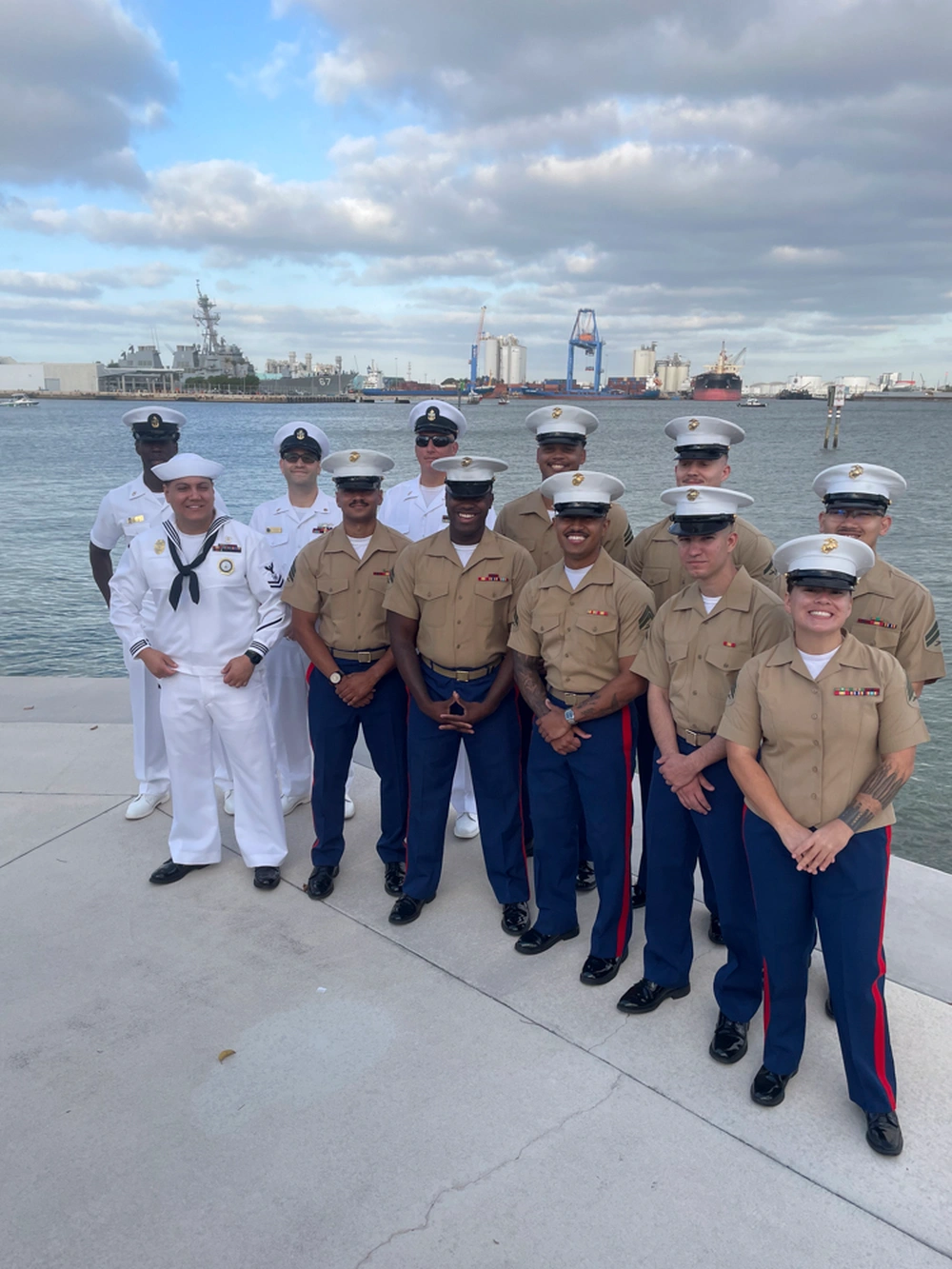 DVIDS - Images - Ships Arrive for Fleet Week Fort Lauderdale [Image 4 of 8]