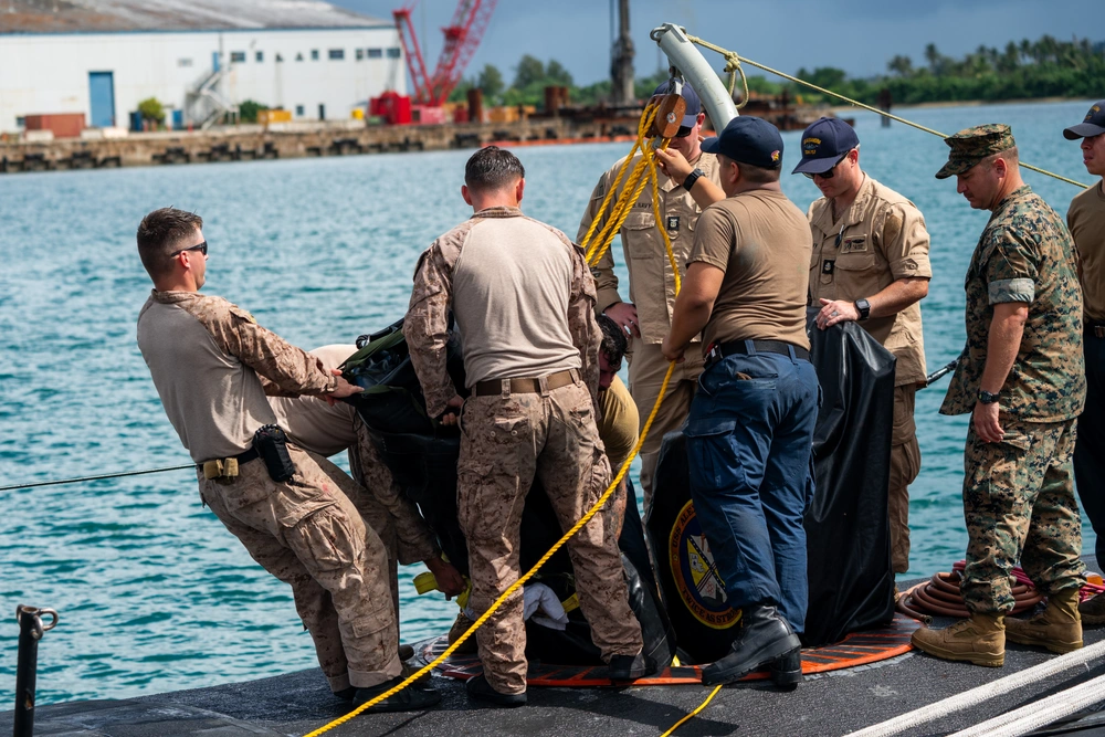 DVIDS - Images - USS Alexandria (SSN 757) and III Marine Expeditionary Force conduct integration ...