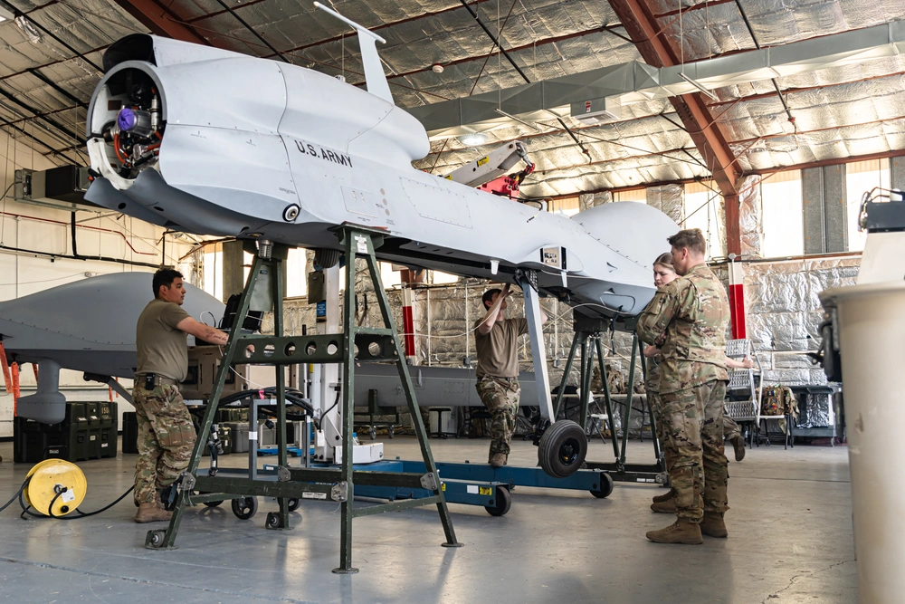 DVIDS - Images - Foxtrot Company, 1st Aviation Regiment, construct the MQ-1 Gray Eagle [Image 6 ...