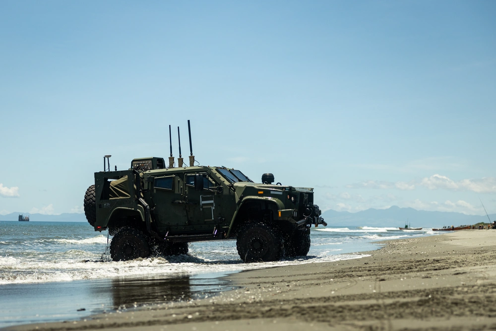 DVIDS - Images - KAMANDAG 9: 3d LCT, 3d LLB, 3d LAAB conduct beach rehearsals with NMESIS and ...