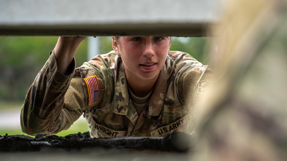 DVIDS - Images - 3rd ID 92nd Engineer Battalion Prepare Site for New Rocky the Bulldog Statue ...