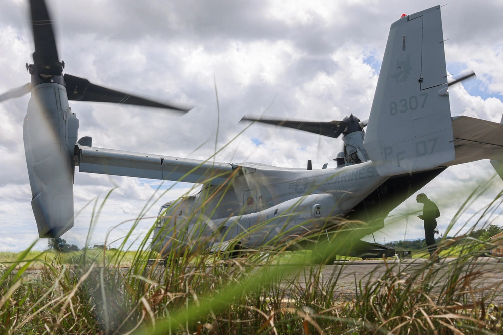 DVIDS - Images - KAMANDAG 9: 3d LCT inserts into Babuyan Islands for MKTSO [Image 2 of 3]