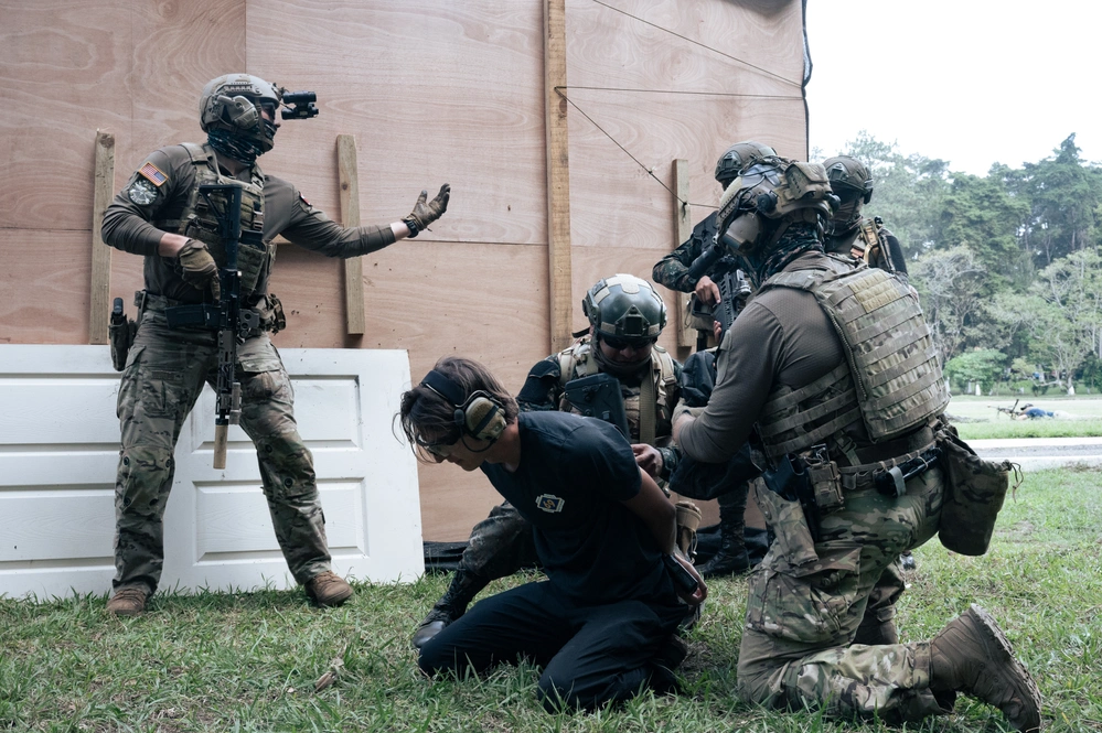 DVIDS - Images - Members of 7th Special Forces Group (Airborne) and ...