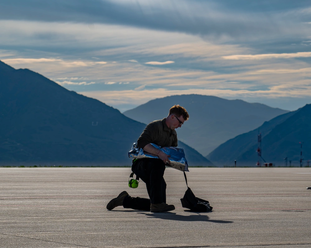 DVIDS - Images - 4th FGS Conducts Weapons Loading Exercise [Image 4 of 9]