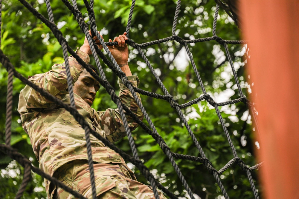 DVIDS - Images - 2025 Eighth Army Best Squad Competition Obstacle ...