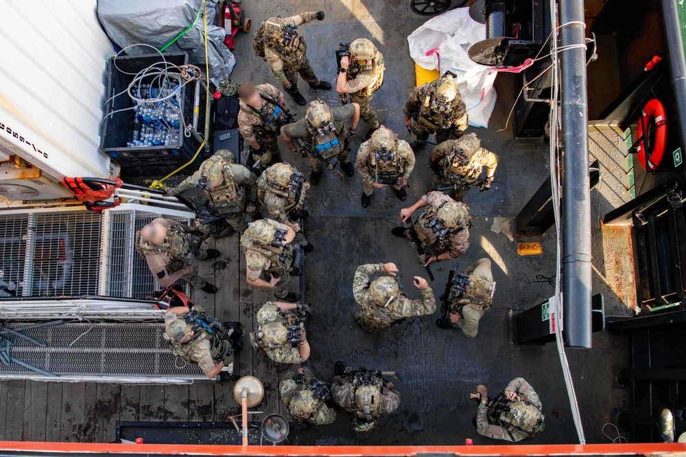 DVIDS - Images - NSWG2 CONDUCTS BOARDING TRAINING [Image 10 of 10]