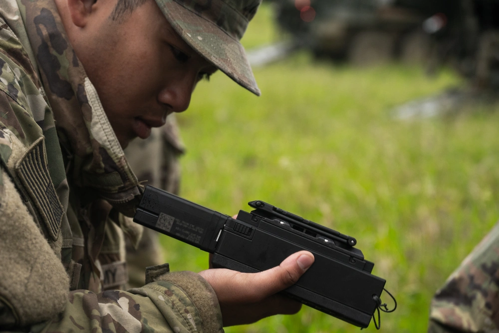 DVIDS - Images - U.S. Army tests new wearable counter-drone tech
