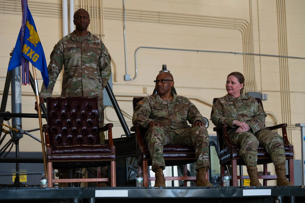 DVIDS - Images - 5th Maintenance Group Change of Command [Image 4 of 12]